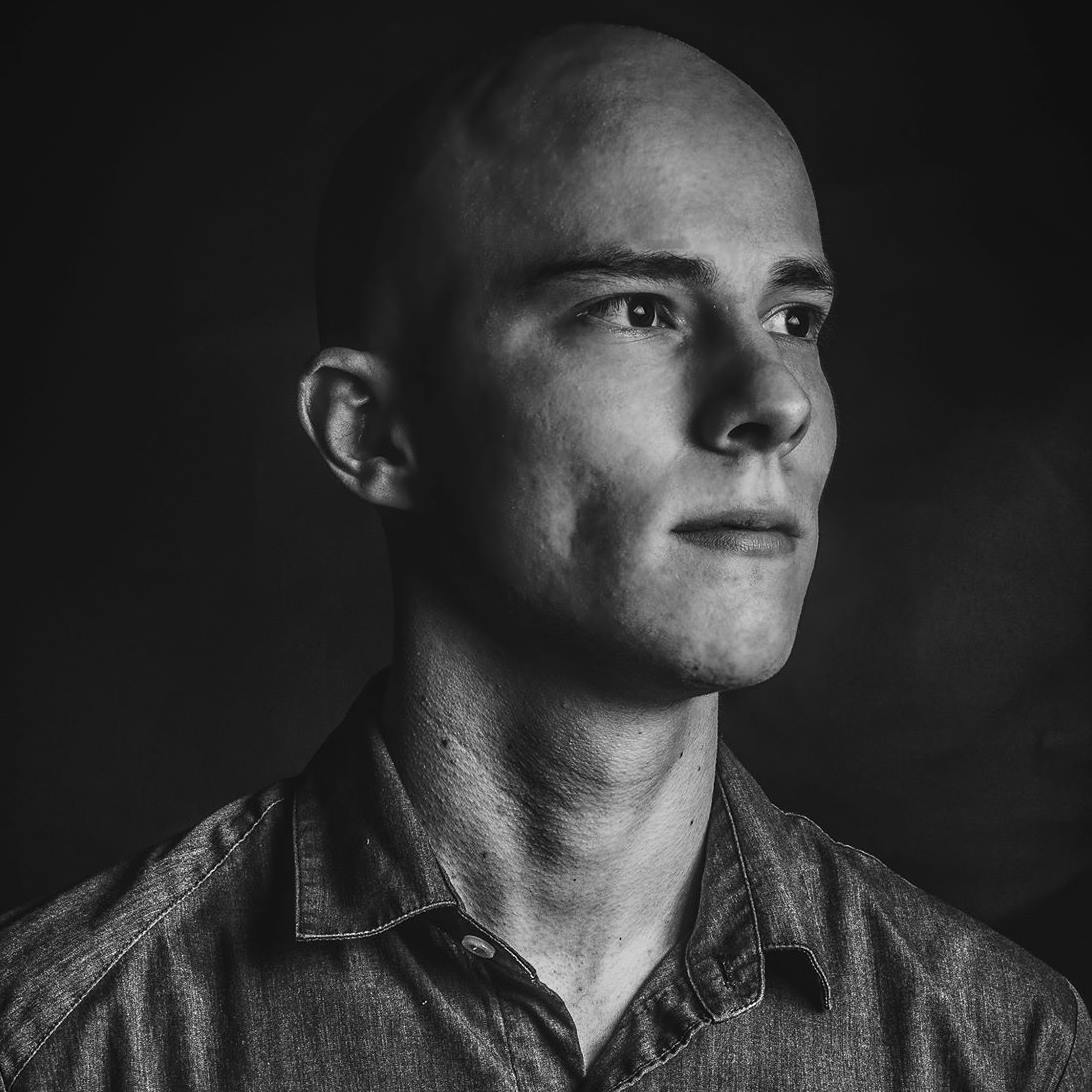 Dasvin es Instructor de Producción Musical de DJlab Costa Rica