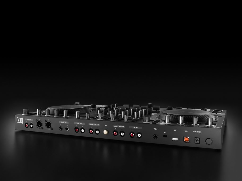 El Nuevo Traktor Kontrol S4 MK3 ahora disponible en DJlab Store